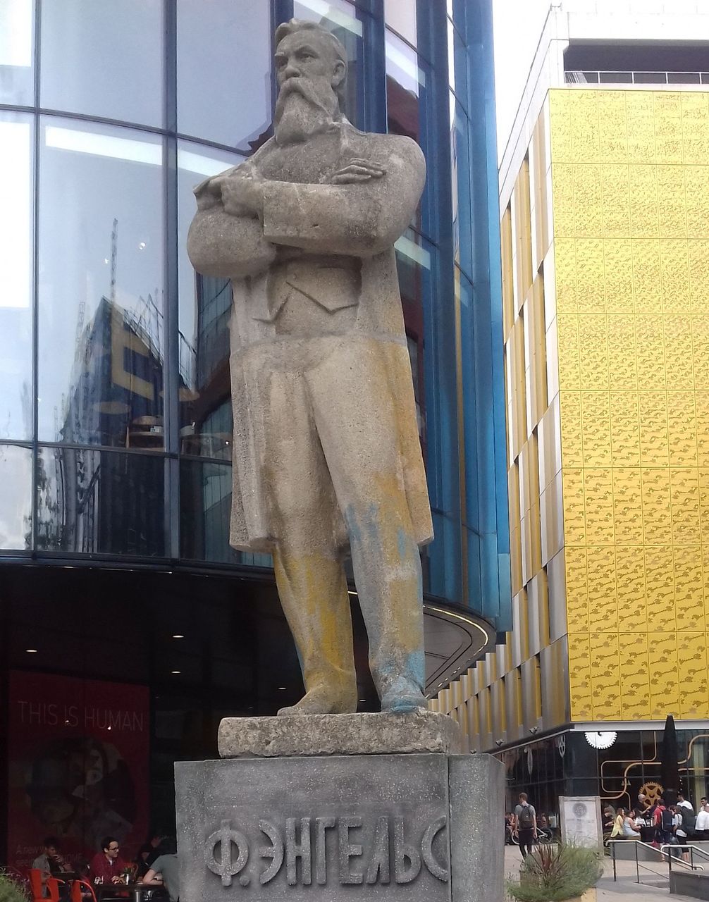 Ceremony : The journey of a statue of Friedrich Engels from Ukraine to ...