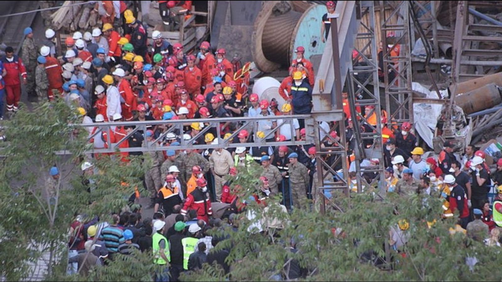 Tenth anniversary of the death of 301 miners in the Soma disaster in ...