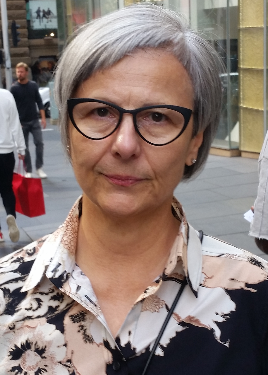 Prominent Australian journalist Mary Kostakidis speaks out for Assange ...