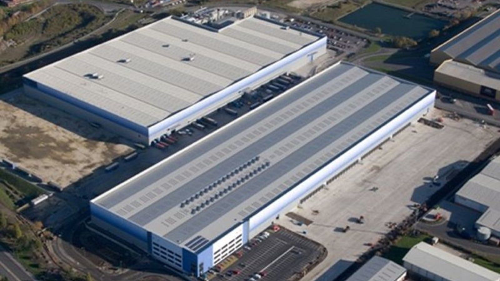 Outbreak of COVID-19 at Pretty Little Thing distribution centre in ...