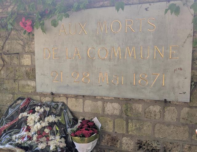 “Yellow vest” protesters pay tribute at the Communards’ Wall in Paris ...