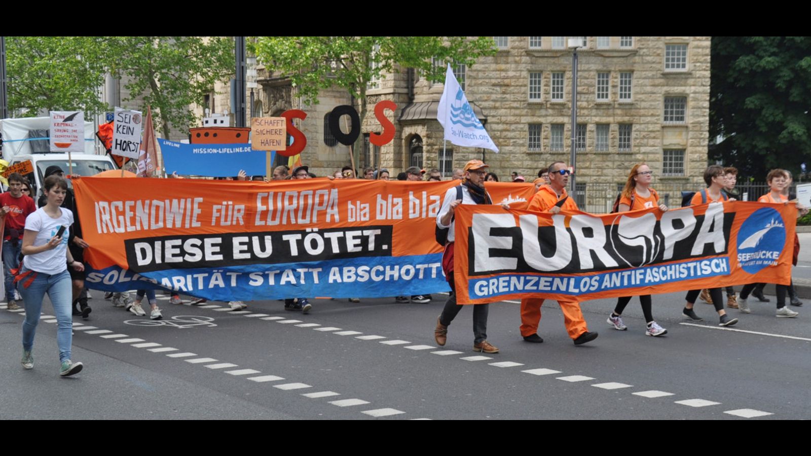Germany: Tens of thousands demonstrate against nationalism - World ...