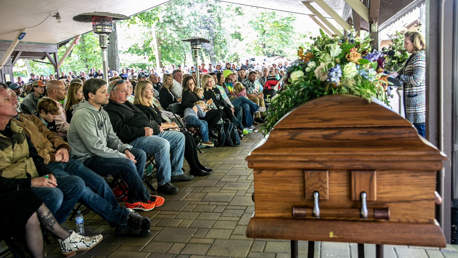Hundreds attend memorial service for two young workers killed at Ohio ...