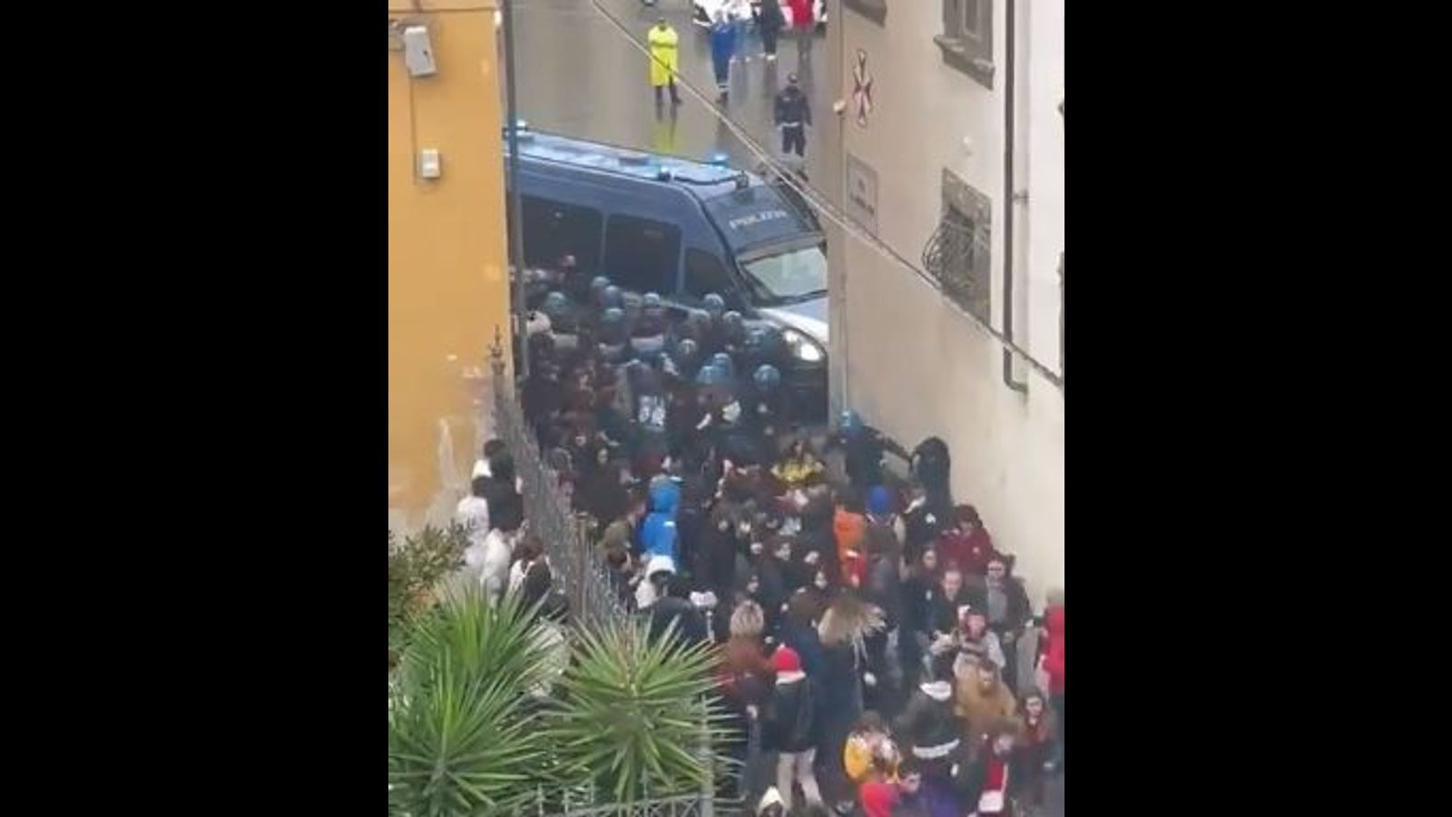 Italian police attack children protesting Gaza genocide - World ...
