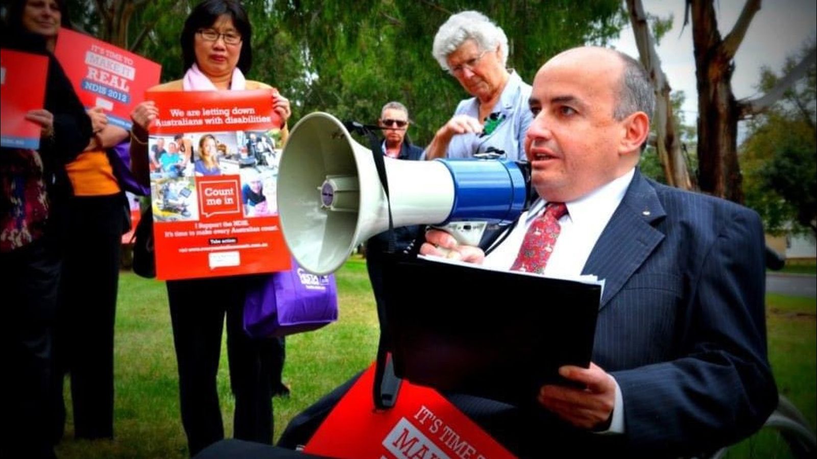 Craig Wallace, a spokesperson for Australians Against Covid, speaks ...