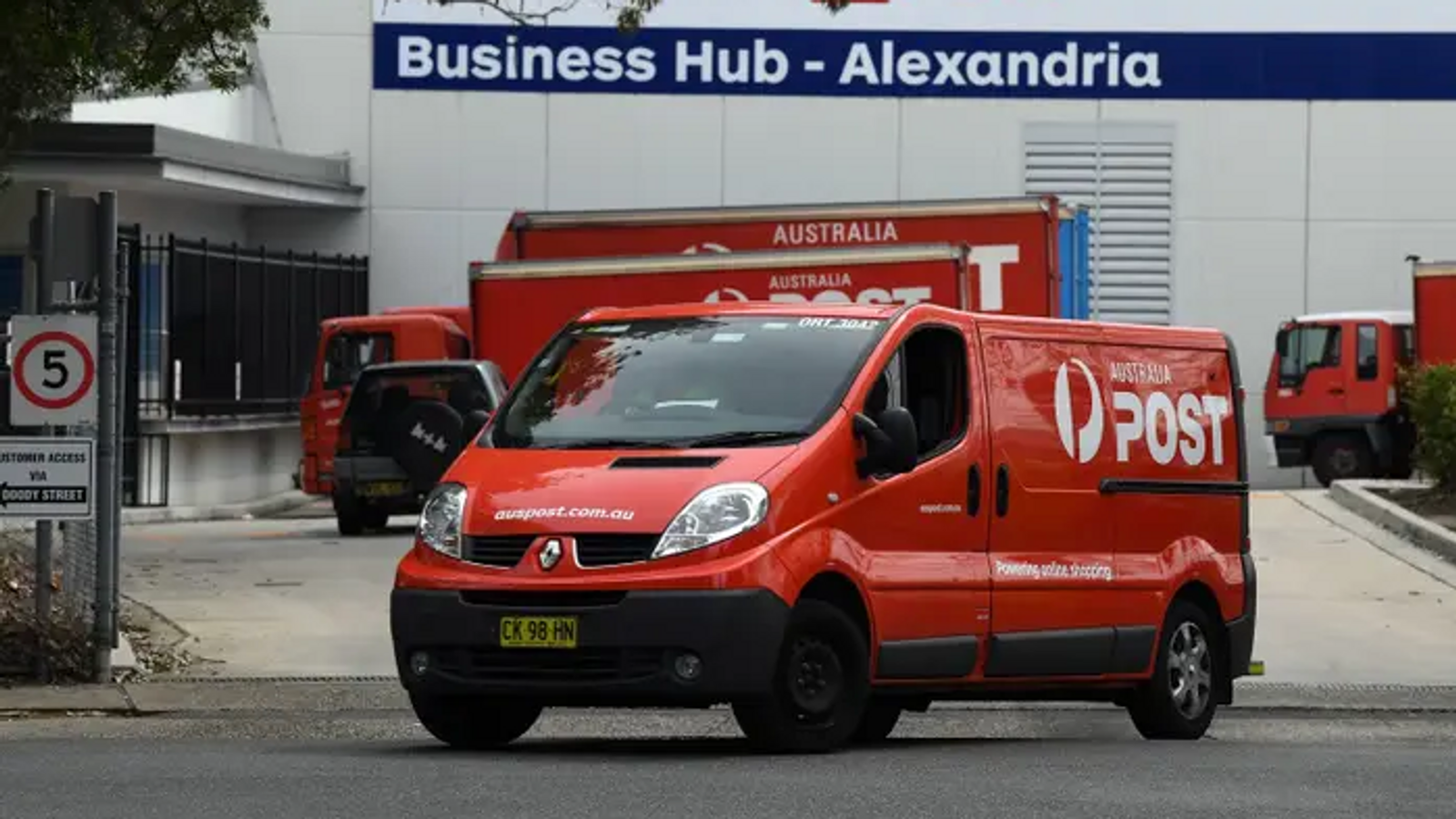 Australia Post ends contactless delivery, COVID-19 isolation - World ...