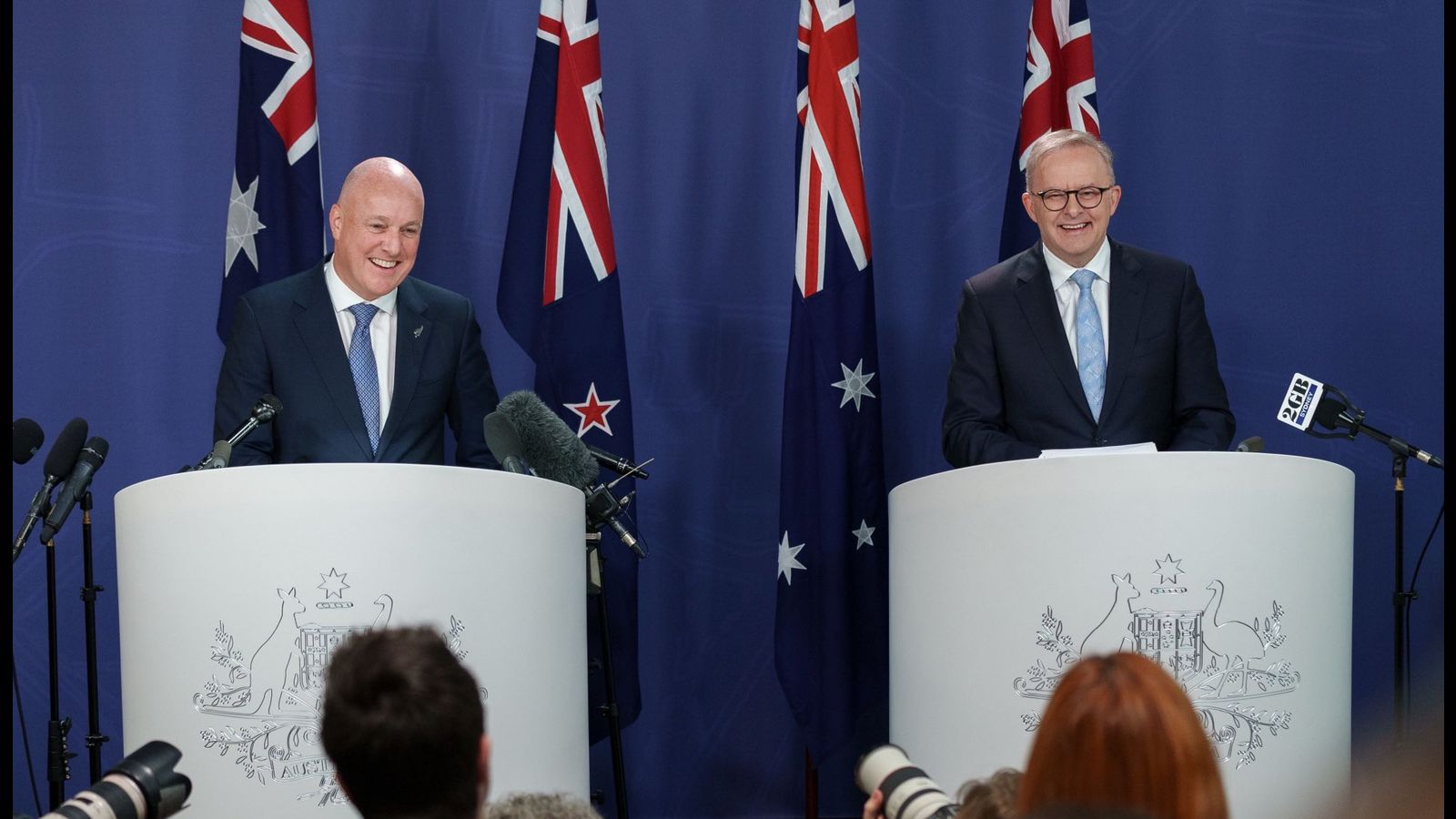 New Zealand’s new PM visits Australia to strengthen military ties ...