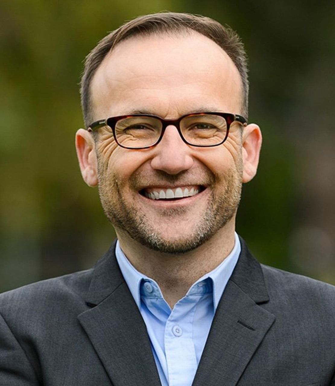 New Australian Greens leader makes a “left” pitch to young people ...