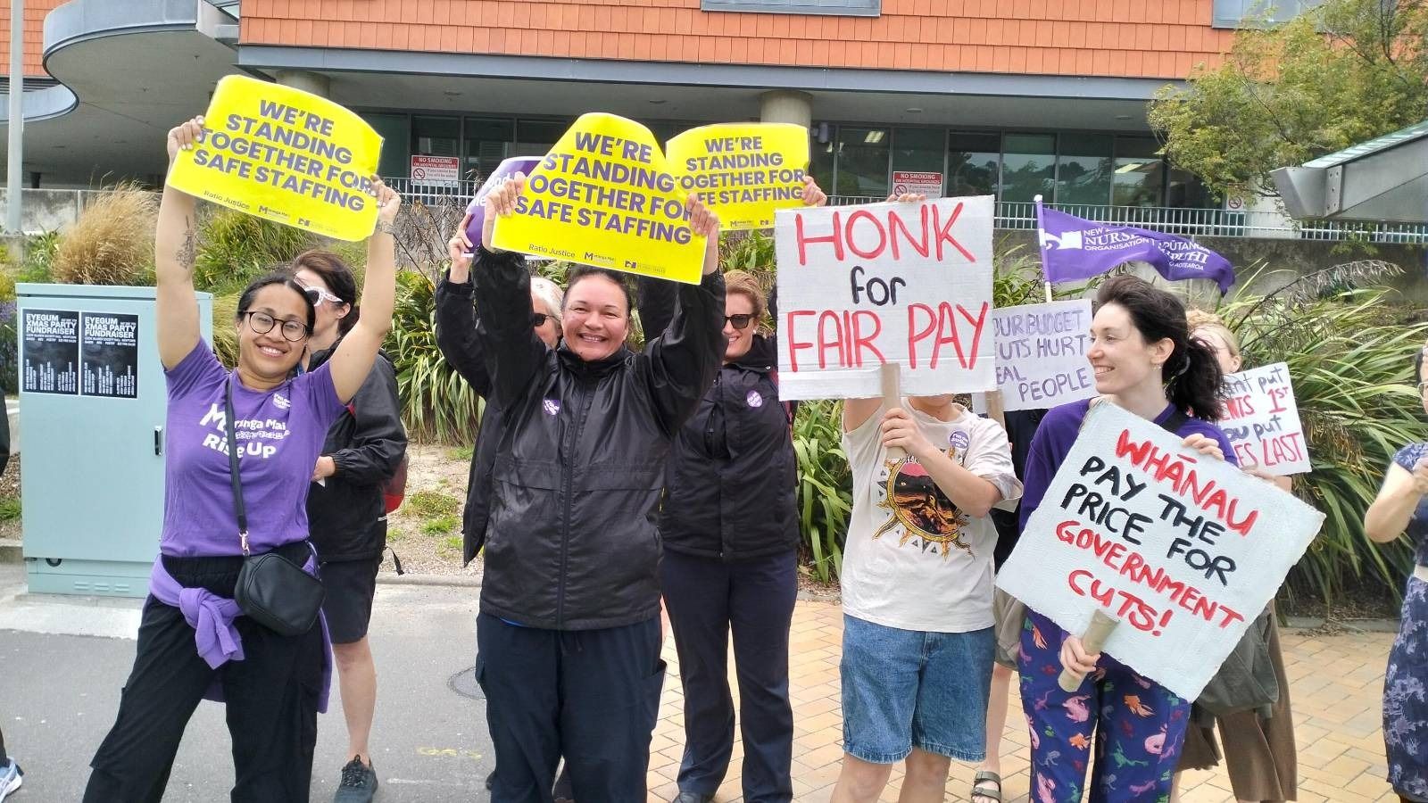 New Zealand nurses hold eight-hour strike - World Socialist Web Site