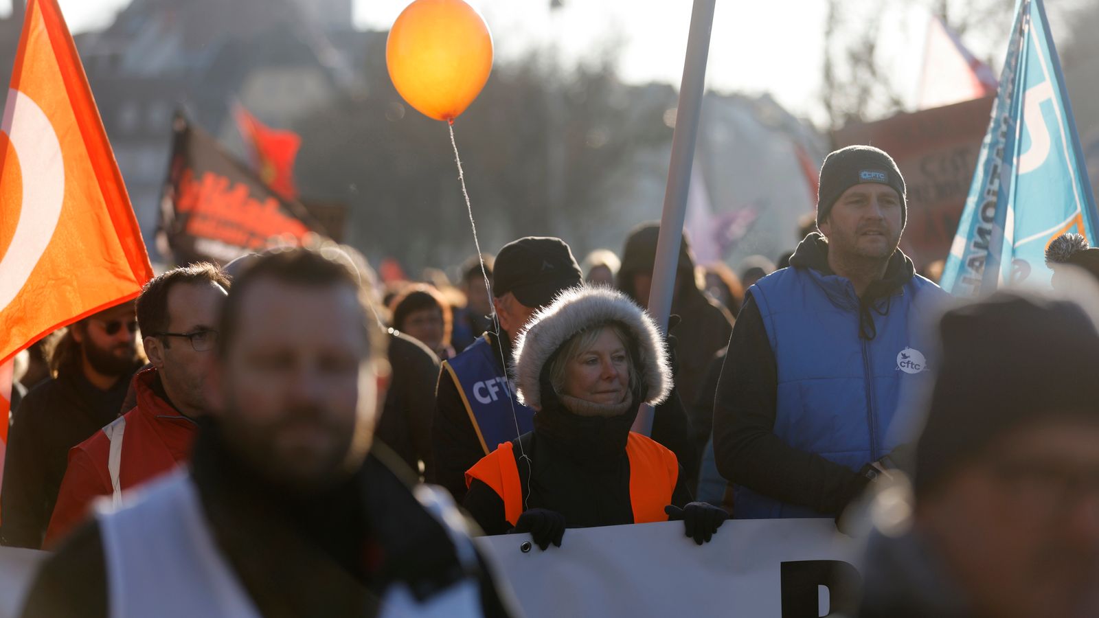 The mass strike movement, war and the revolutionary crisis in Europe ...