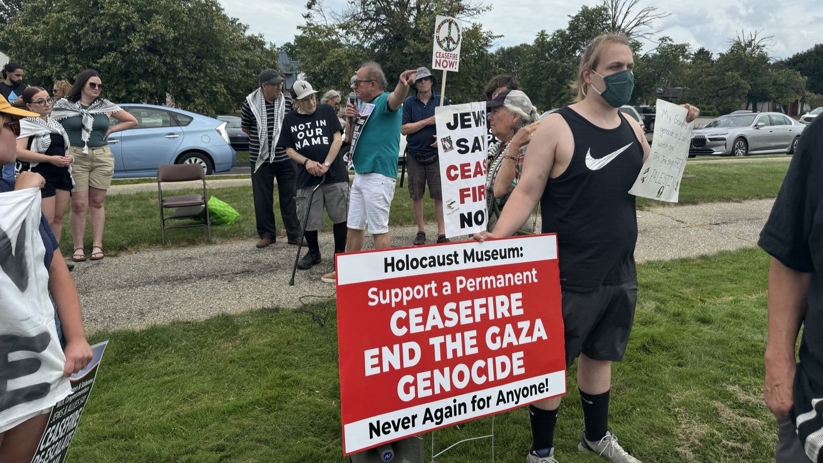 In the face of fascist goons summoned by the Anti-Defamation League ...