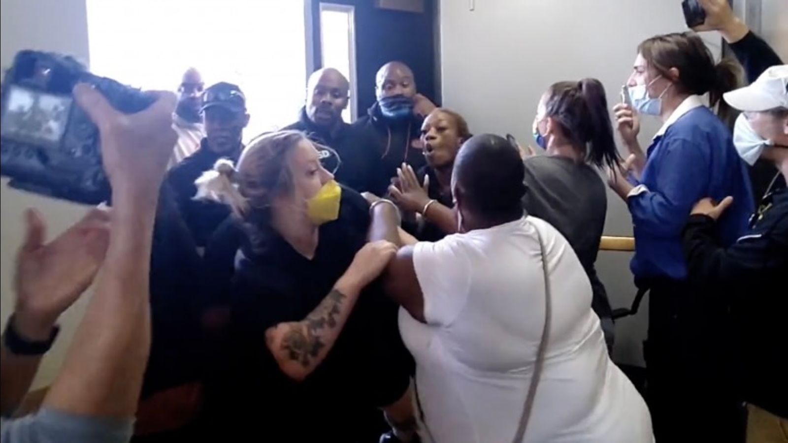 Oakland, California school security guards violently suppress anti ...