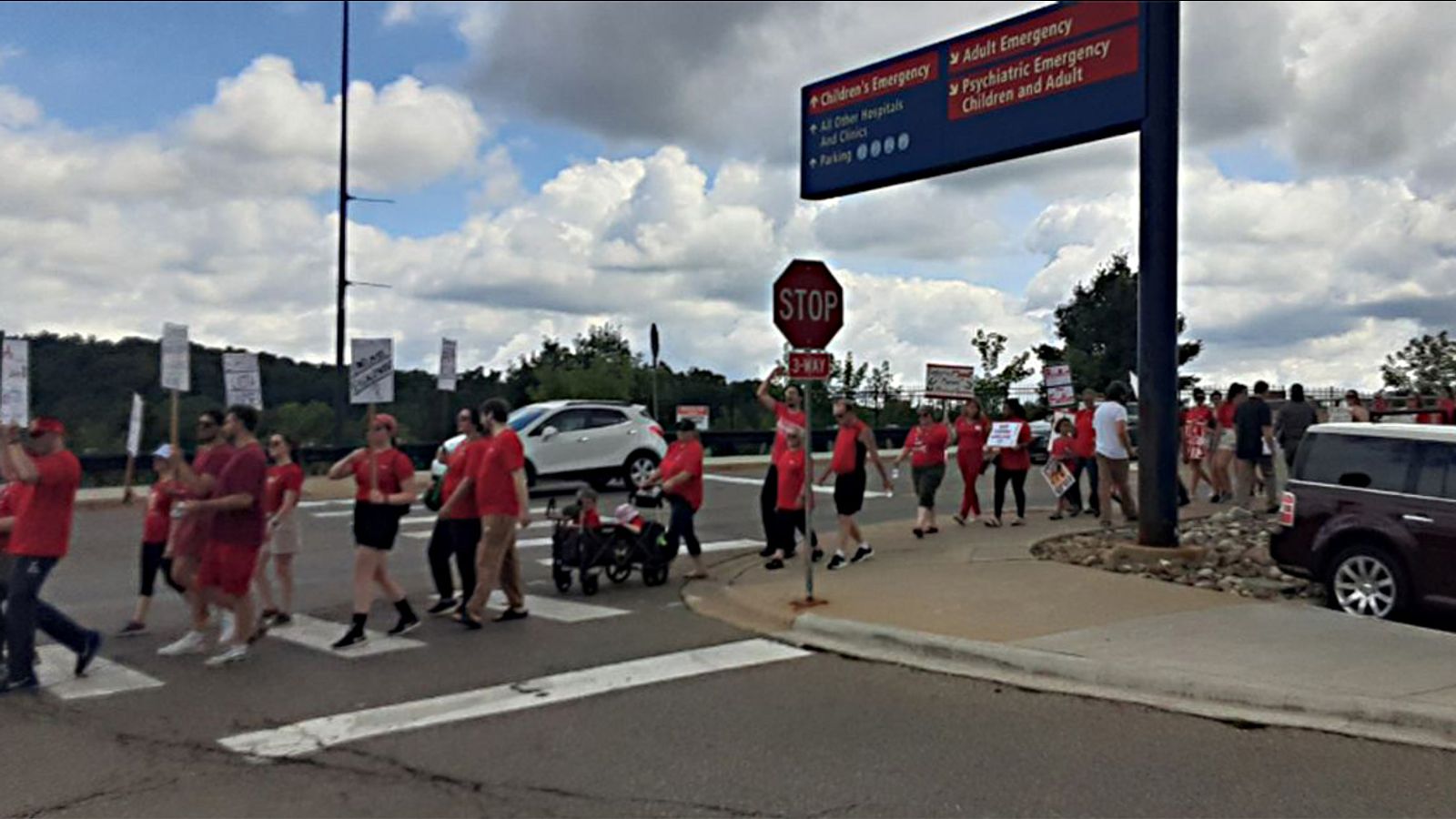 Michigan Medicine plans to hire strikebreakers and the MNA-UMPNC ...