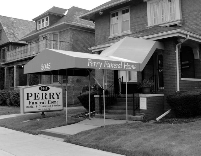 Hundreds of bodies and other remains hidden in Detroit funeral homes ...