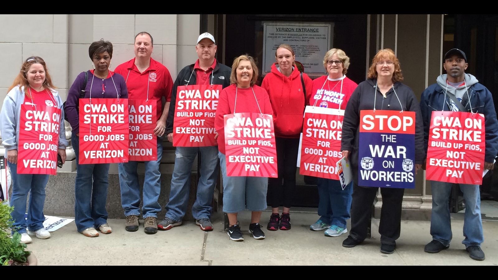Verizon steps up strikebreaking after “last, best and final” offer ...