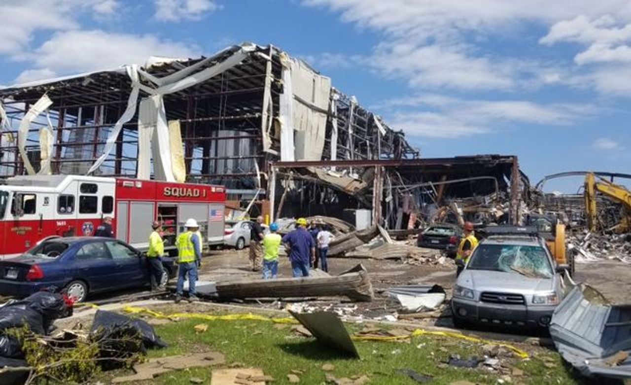 Explosion at Illinois silicone manufacturing facility entirely ...