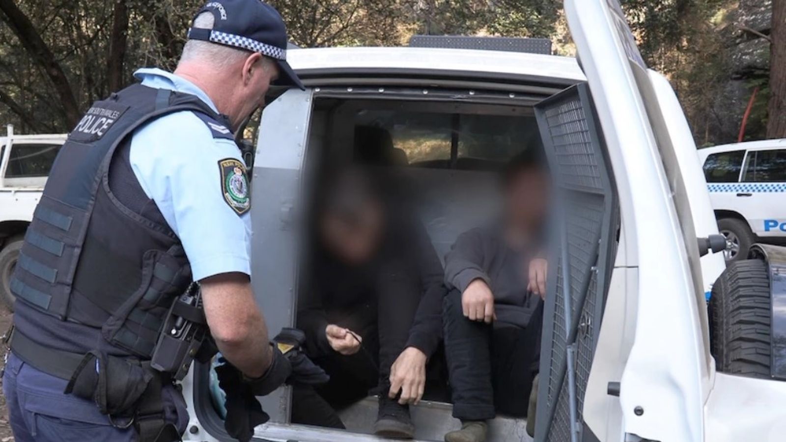 Massive police raid highlights attack on protest rights in Australia ...
