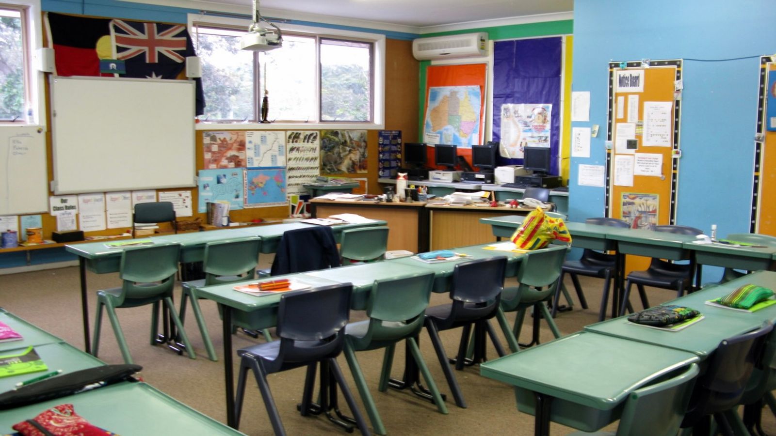 COVID-19 infection spread in Australian schools exacerbates staffing ...