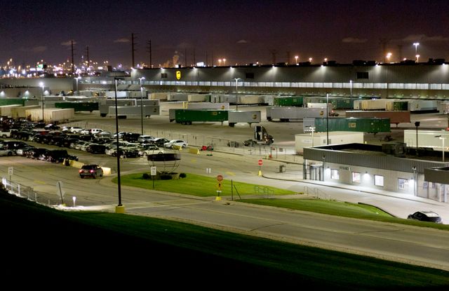 Teamsters union isolates 8,500 Chicago UPS workers - World Socialist ...