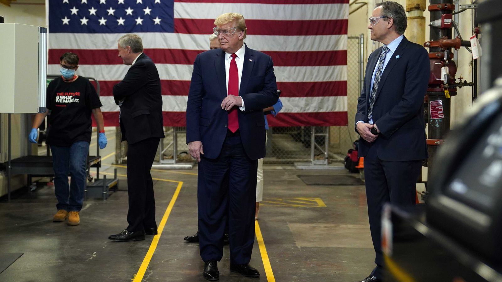 At “reopen the economy” event, Trump confirms plans to shut down ...