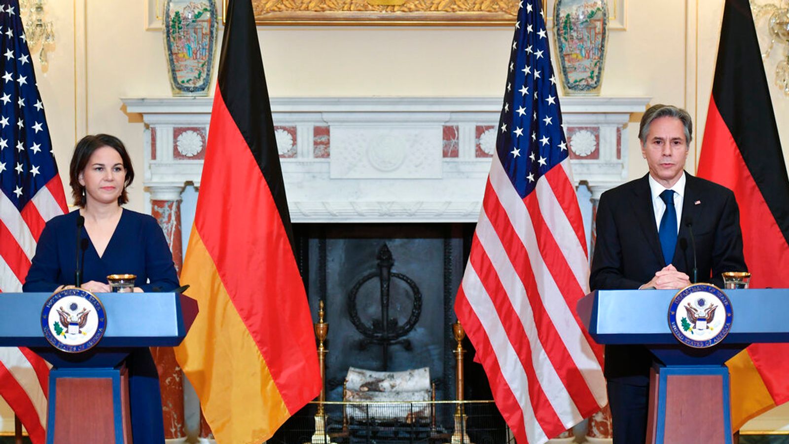 German Foreign Minister Baerbock and US Secretary of State Blinken ...