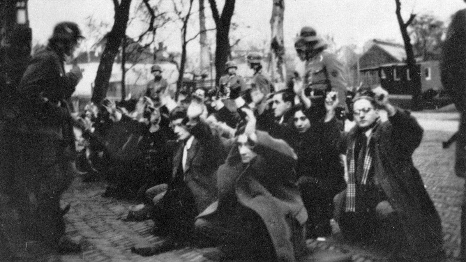 The Netherlands 80 years on: Unique archive reveals names of nearly ...