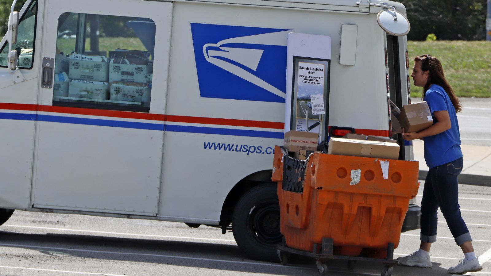Rural Minnesota postal workers protest Amazon-USPS agreement forcing ...