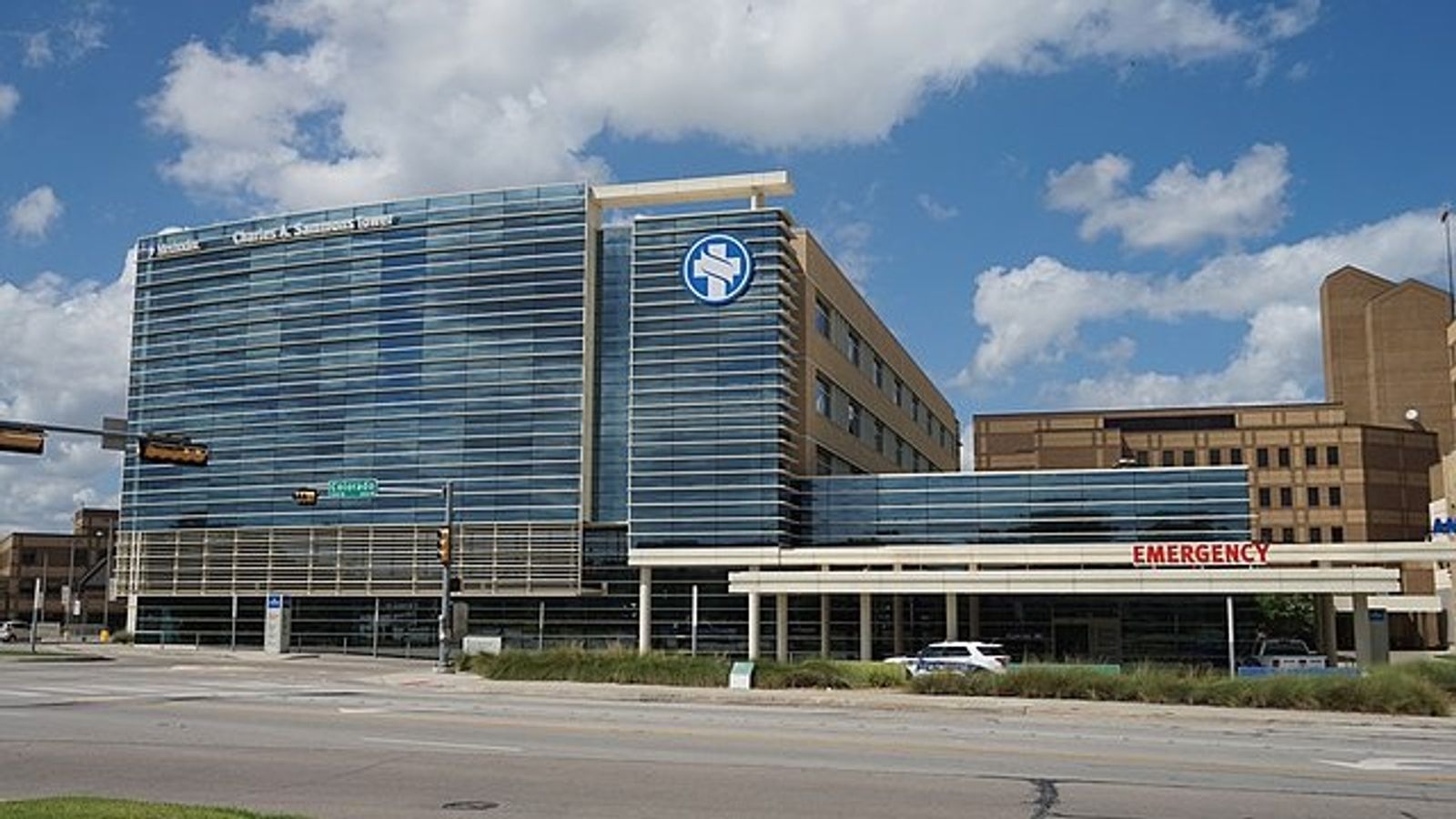 Two health care workers fatally shot at Dallas hospital - World ...