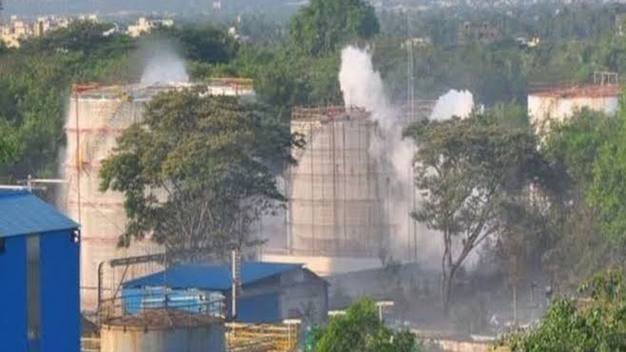 India: Toxic gas leak in Visakhapatnam kills 11 people and puts ...