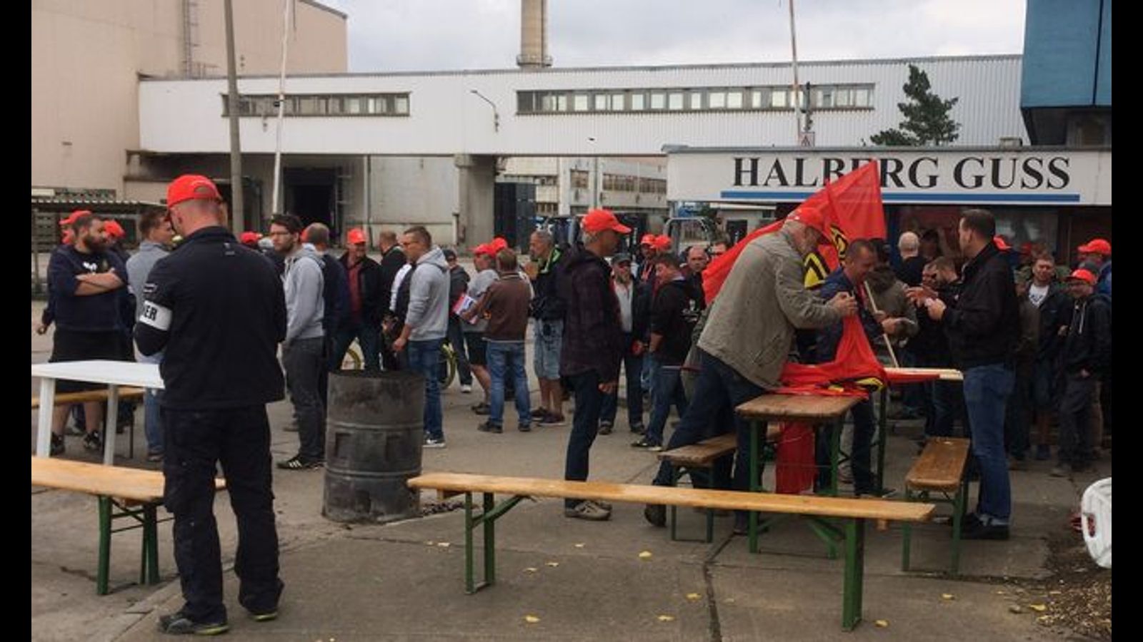 Auto parts workers strike in Germany - World Socialist Web Site
