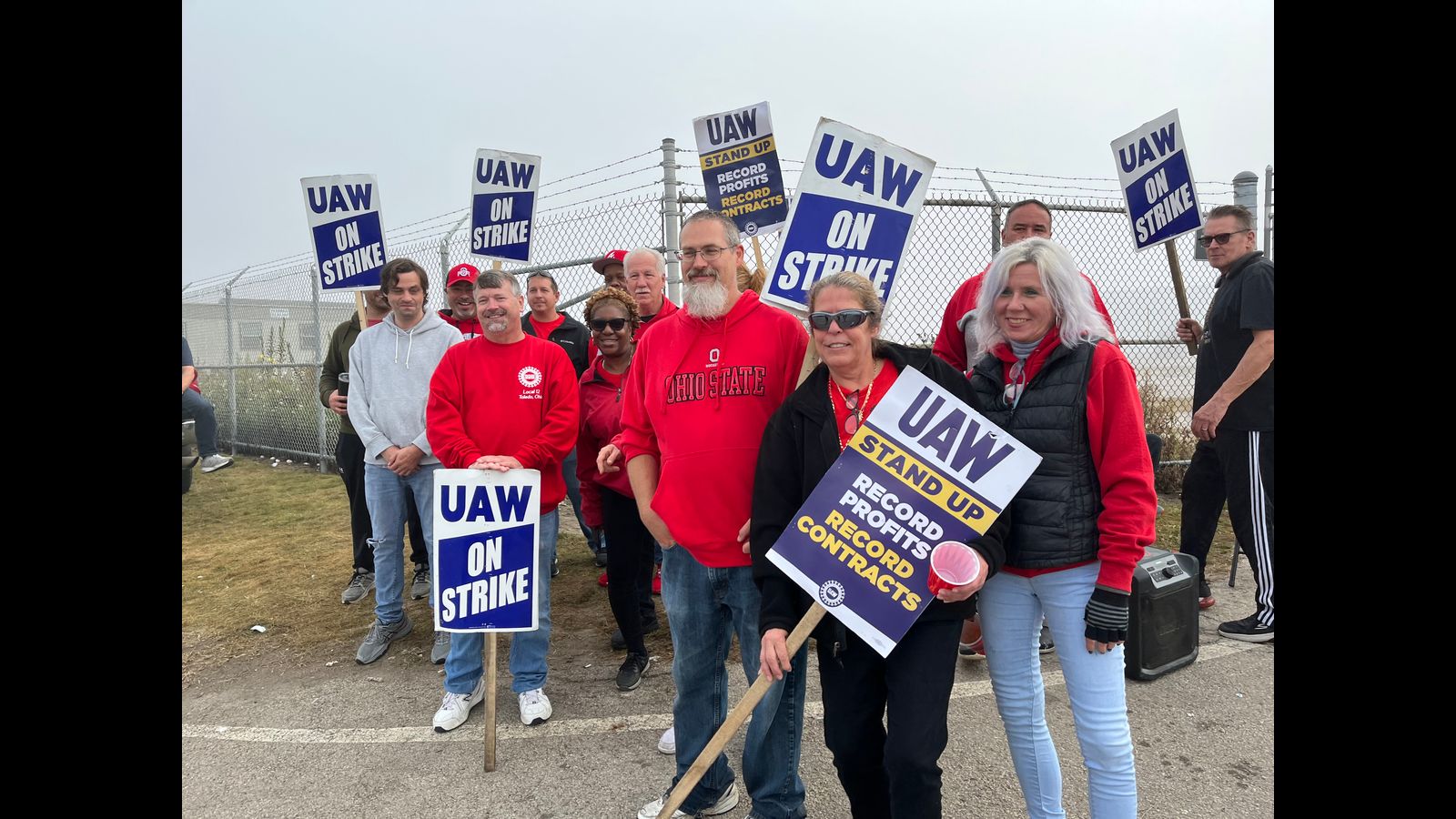 Stellantis Jeep and Ford Dearborn Truck workers join call for all-out ...