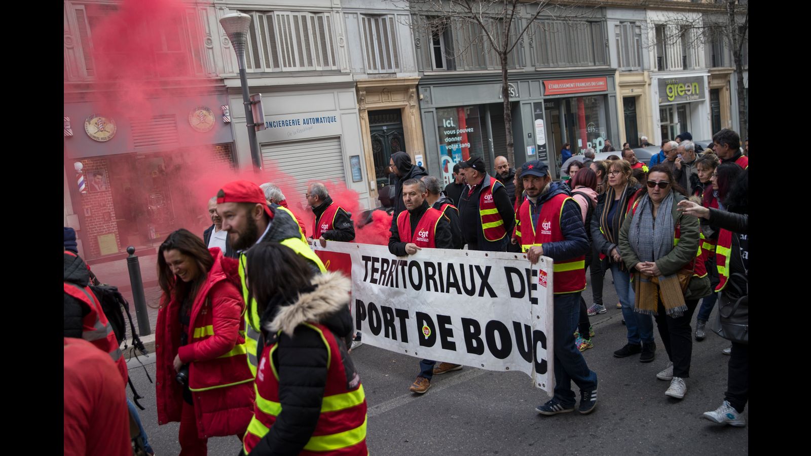 French railworkers strike for pay raises as inflation surges across ...