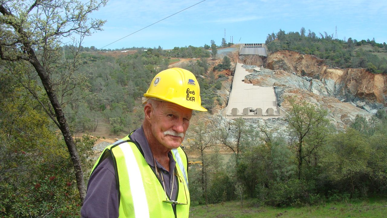 Former Shell Oil civil engineer and Berkeley Professor Emeritus Robert ...