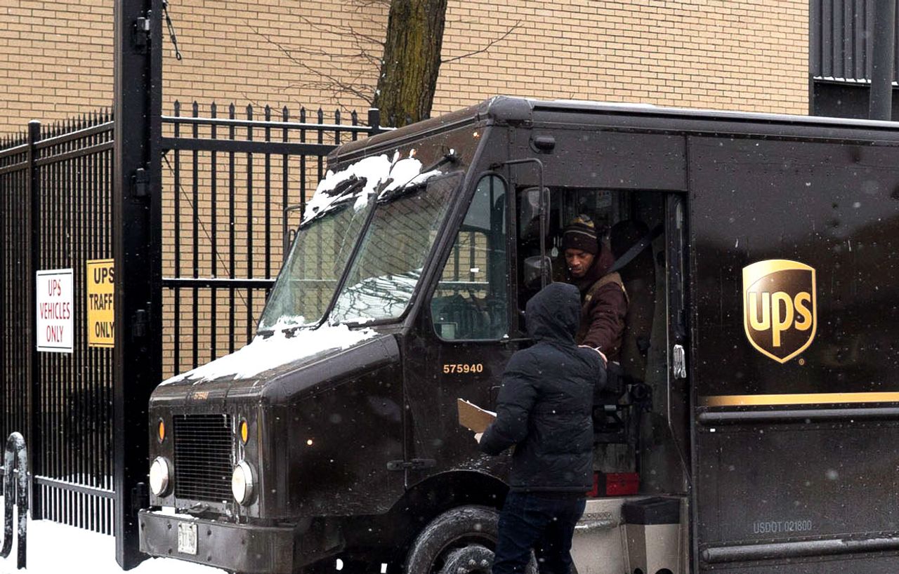 Chicago UPS drivers angered by Teamsters sellout contract - World ...