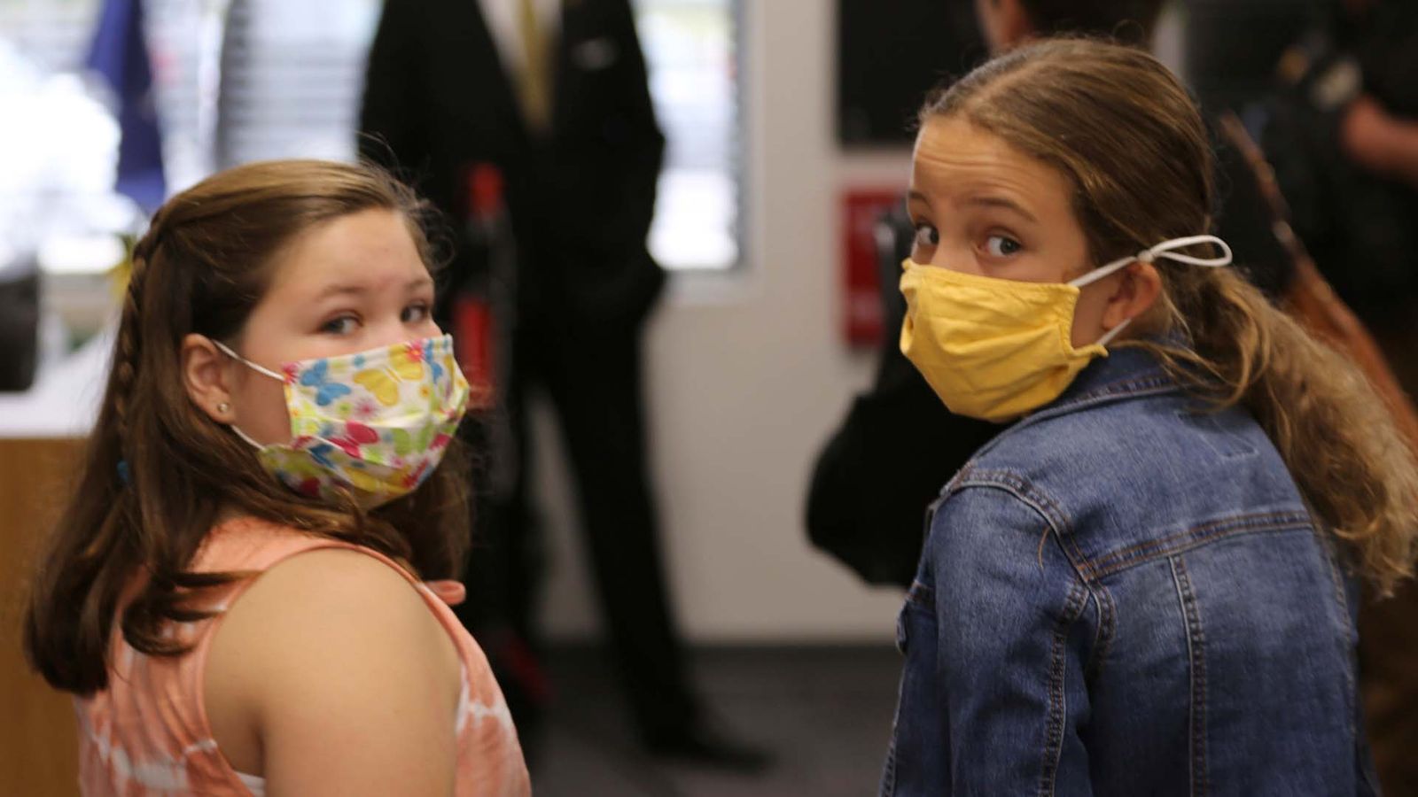 School systems in the United States experience surge in COVID-19 and ...