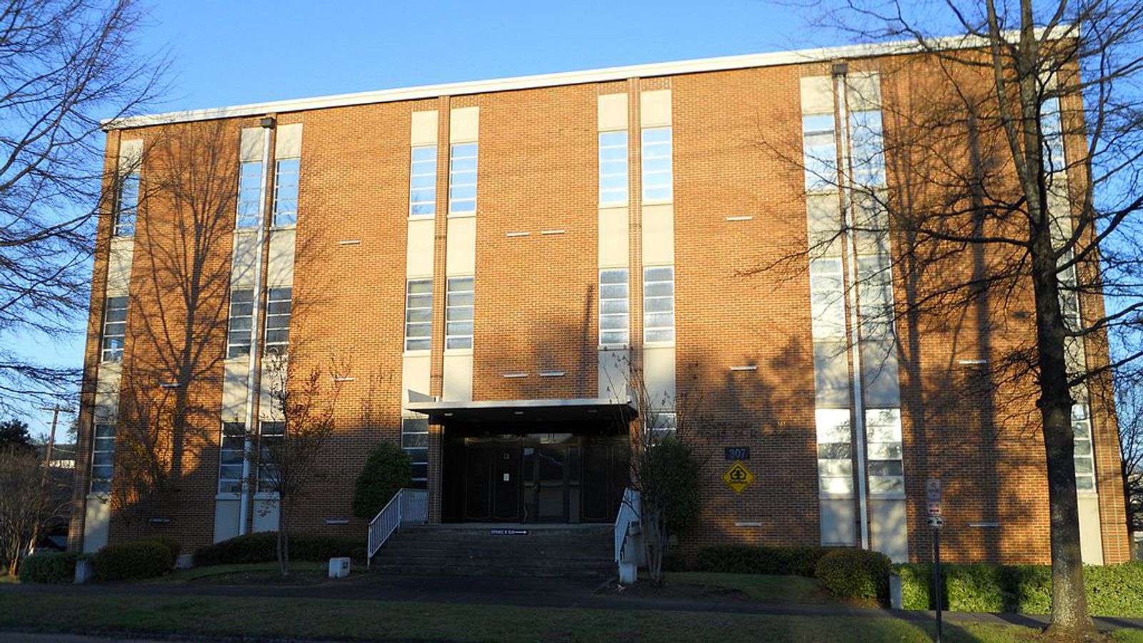 Montgomery, Alabama schools moves forward with plans to convert public ...